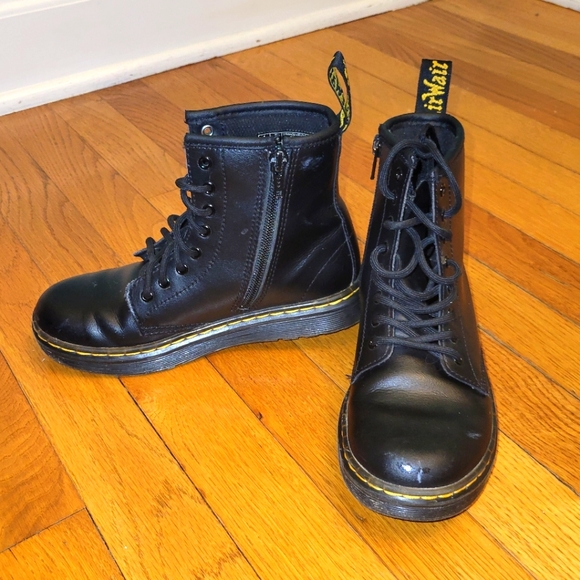 Dr. Martens | Shoes | Doc Marten Black Zavala Combat Leather Classic ...